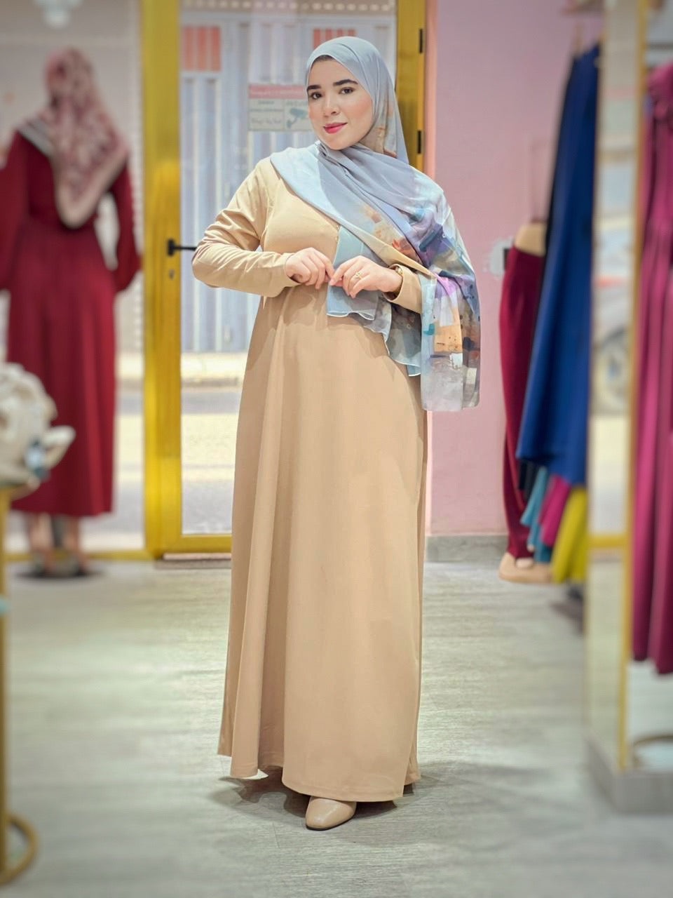 Robe Basic Beige – ARWA FASHION